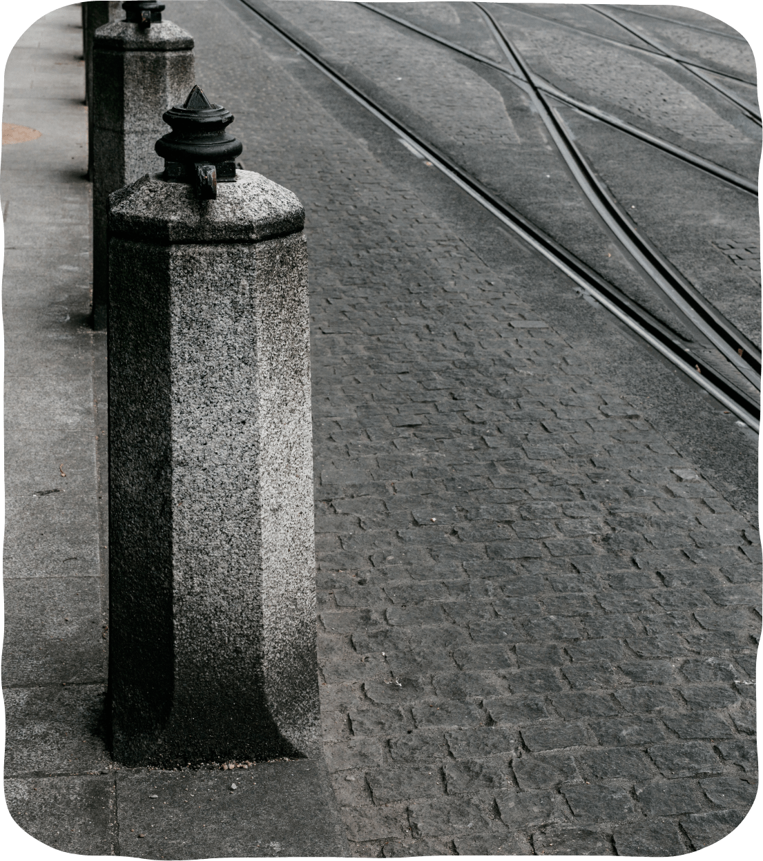 One Le Pole Square